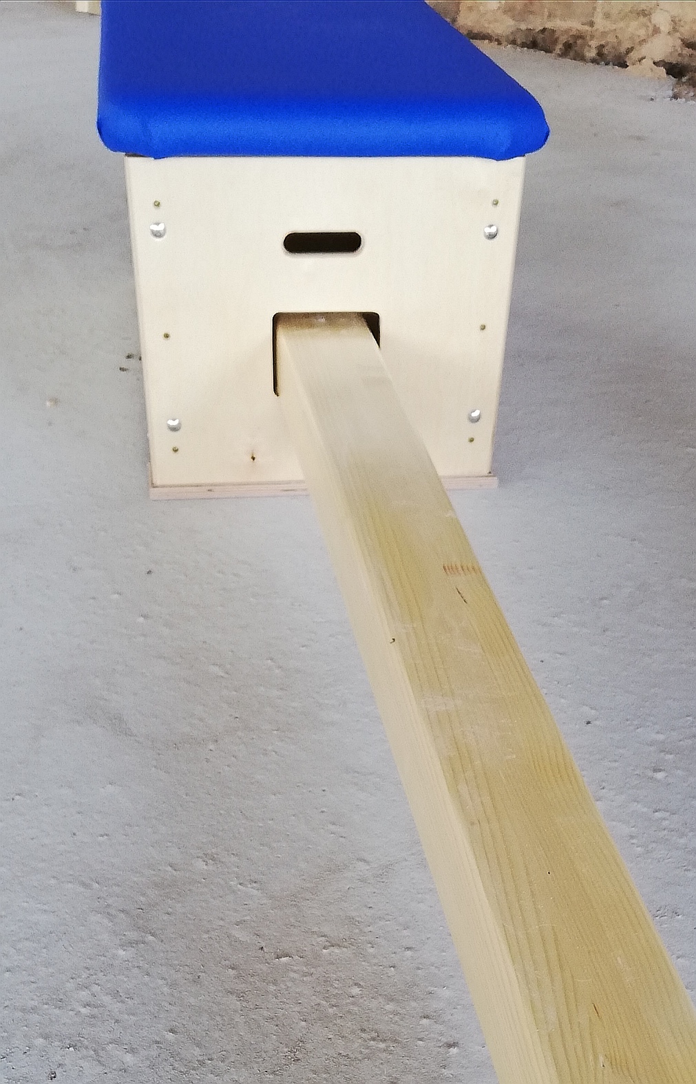 Mini barna pentru gimnastica, pentru echilibrul si coordonare